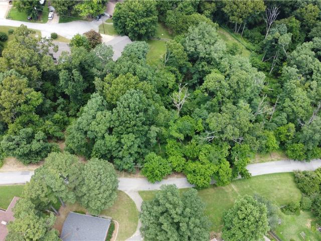N Lakeview Drive
