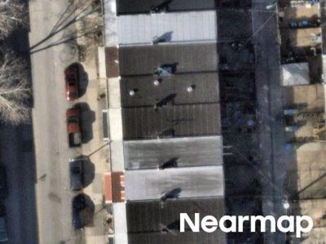 N Lakewood Ave