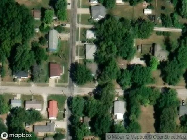 N Lake Ave