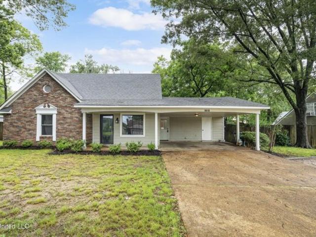 N Lake Shore Dr, Southaven, Home For Sale