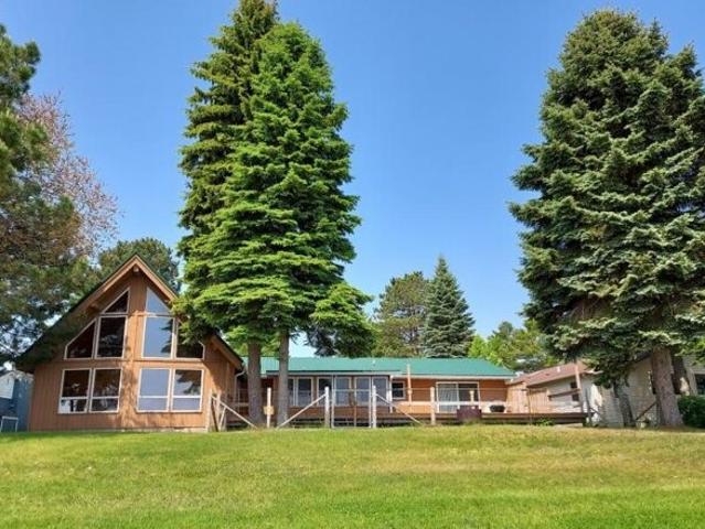 N Lakeshore Rd, Deckerville, Home For Sale