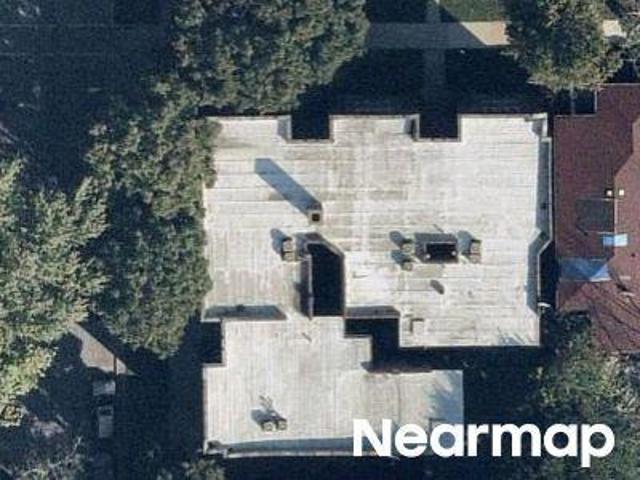 N Lamomn Ave W