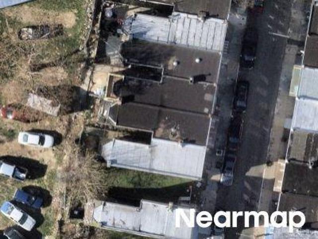 N Lambert St