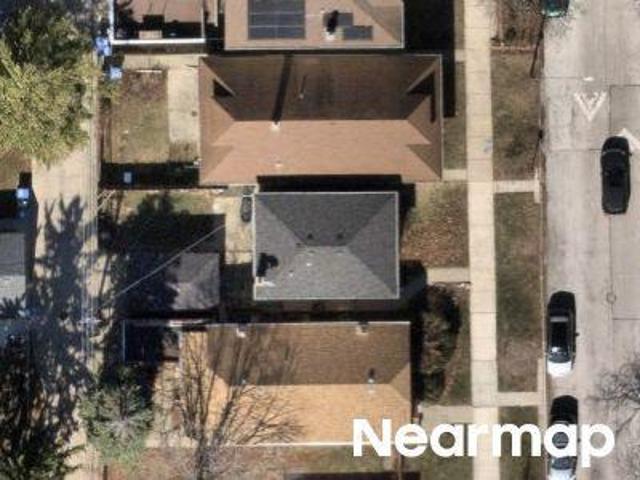 N Laramie Ave