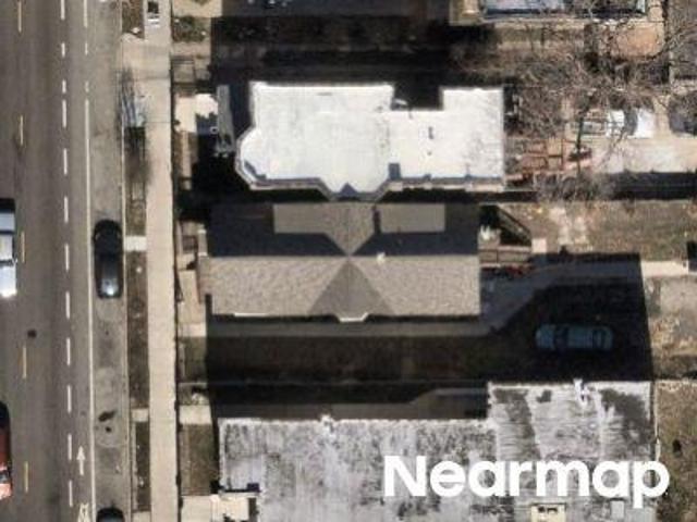 N Laramie Ave