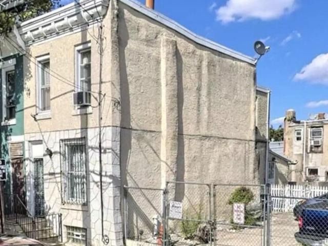 N Lawrence St, Philadelphia, Home For Sale