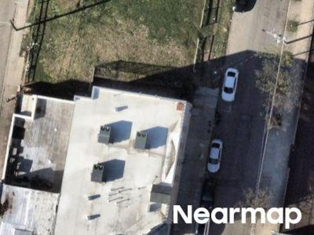 N Lawrence St