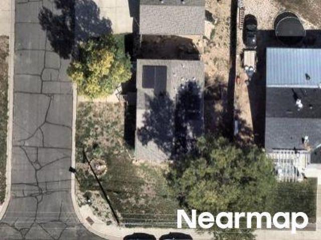 N Laura Ave