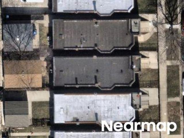 N Leclaire Ave