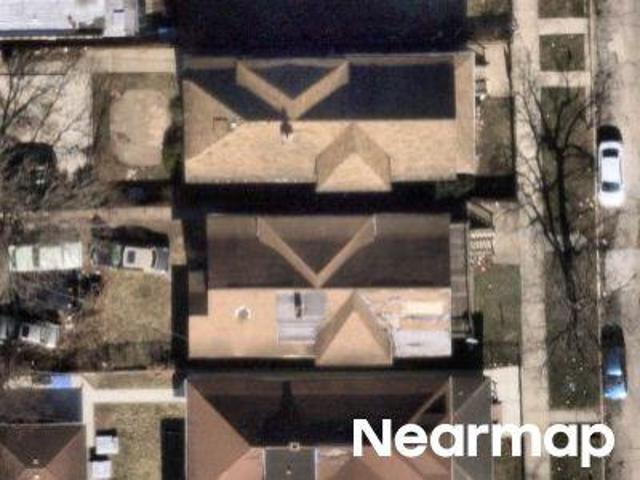 N Leclaire Ave