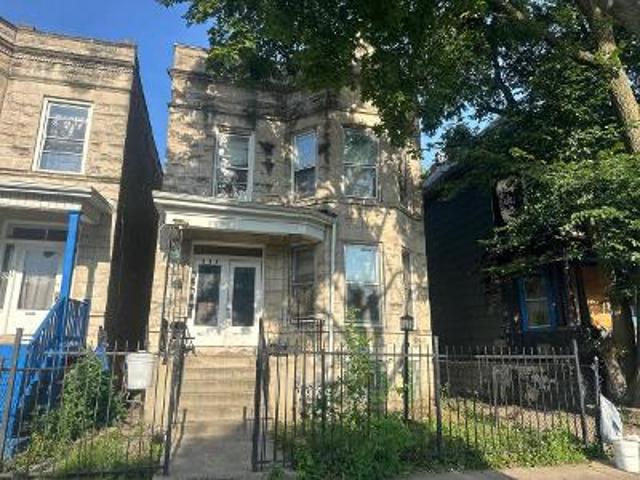 N Leamington Ave
