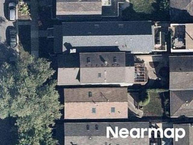 N Leavitt St