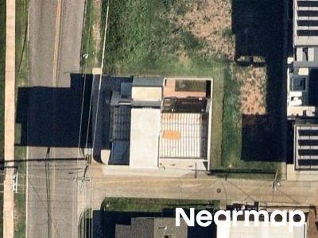 N Lee Ave