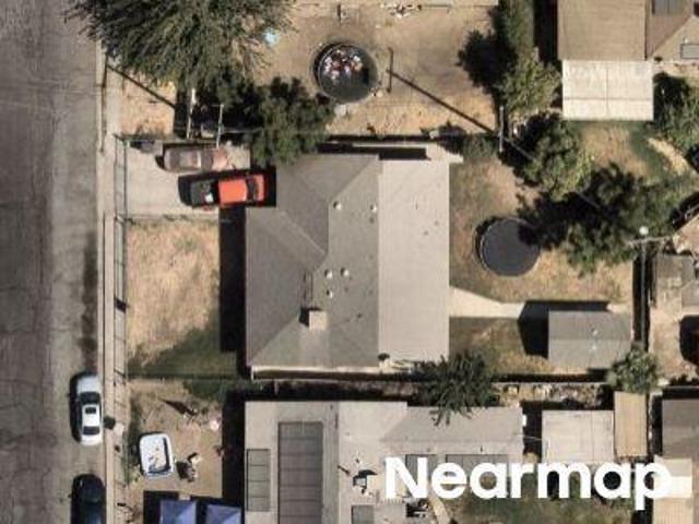 N Leslie St