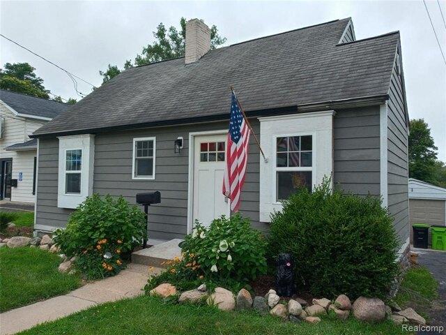 N Leroy St, Fenton, Home For Sale