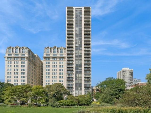 N Lincoln Park W Apt S, Chicago, Condo For Sale
