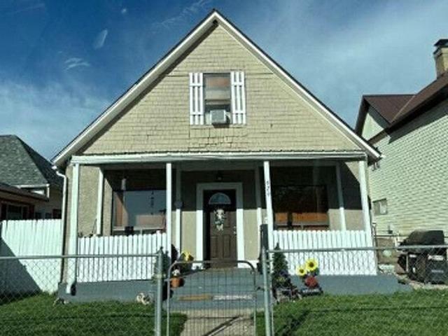 N Linden Ave