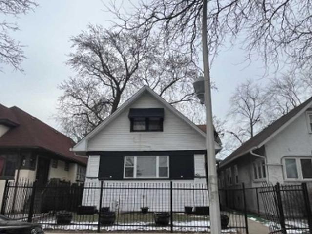 N Lockwood Ave