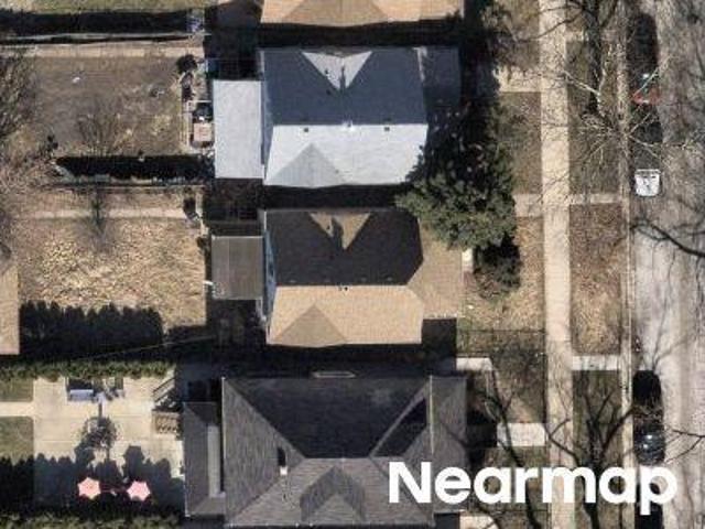N Lorel Ave
