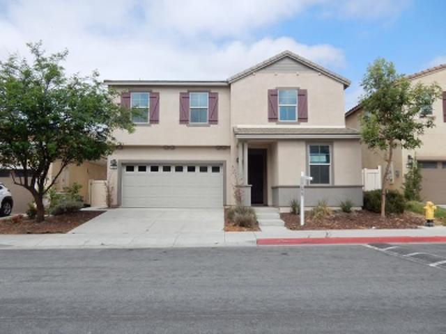 N. Pinewood Avenue