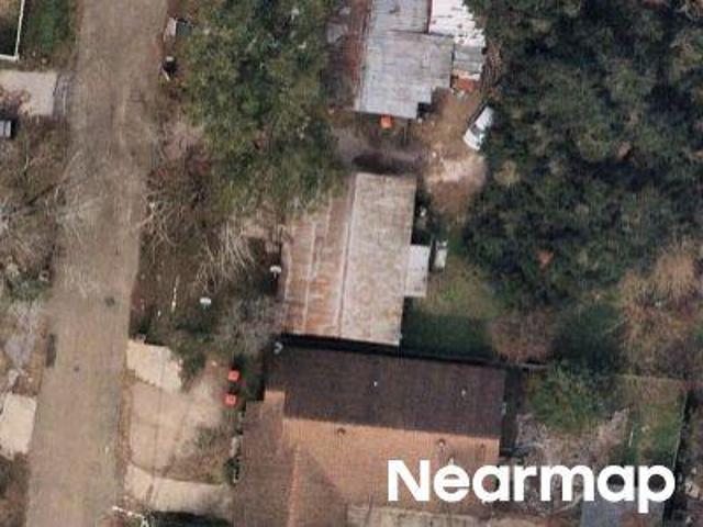 N Pine St