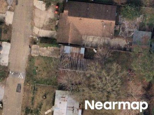 N Pine St