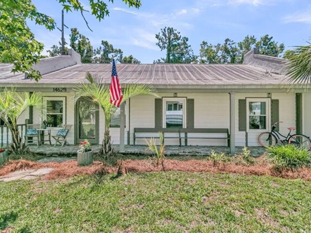 N Point Ln Apt B, Mount Pleasant, Home For Sale