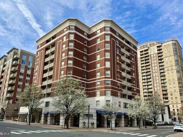 N Pollard St Apt,arlington, Condo For Sale