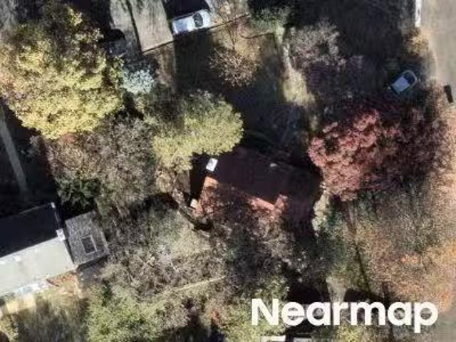 N Powhatan St