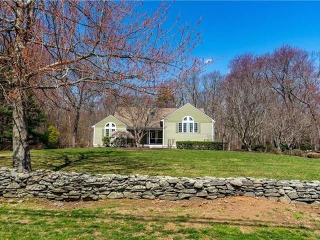N Quidnessett Rd, North Kingstown, Home For Sale