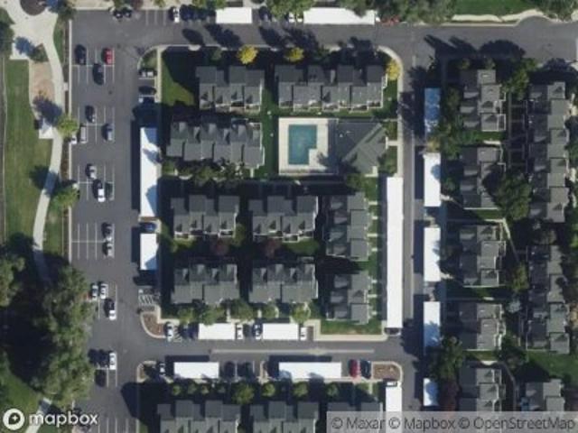 N Redwood Rd