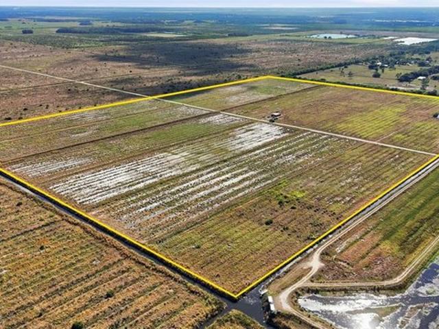 N River Rd, Alva, FL 33920