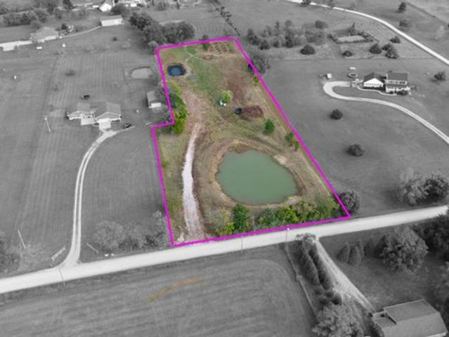 N Robinson Rd, Hallsville, MO 65255