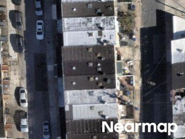 N Robinson St