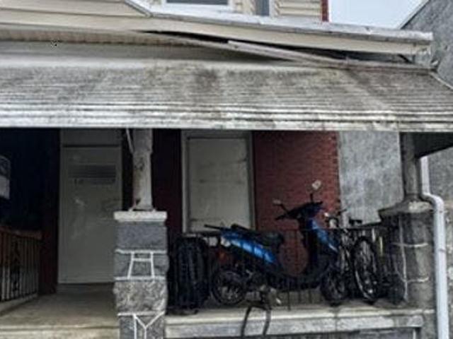 N Robinson St