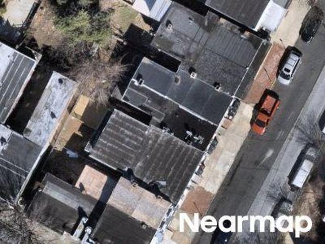 N Rodney St