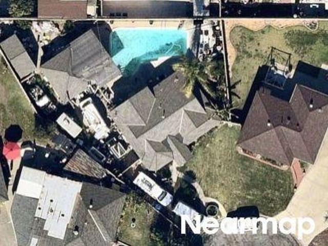 N Roxburgh Ave
