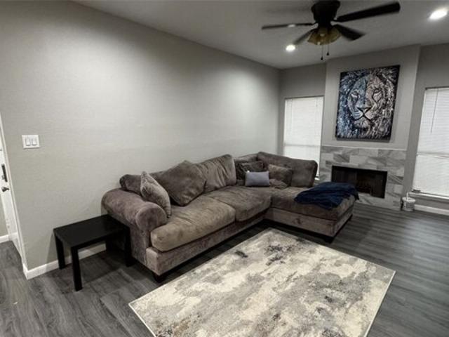 N Stadium Dr Apt,houston, Condo For Sale