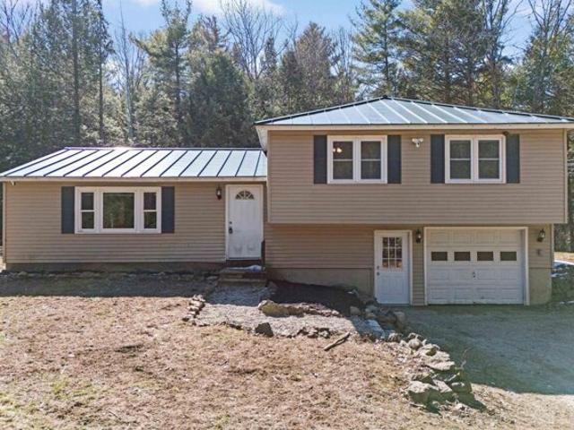 N Stark Hwy, Weare, Home For Sale