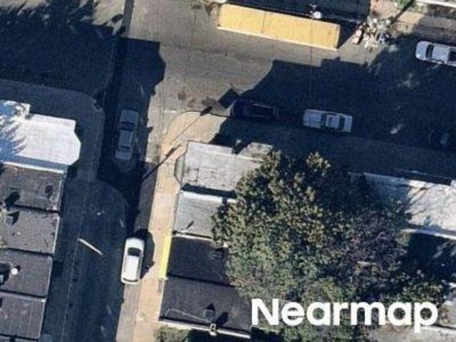N Stillman St