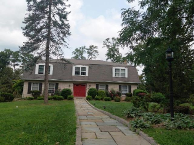 N Stone Ridge Ln