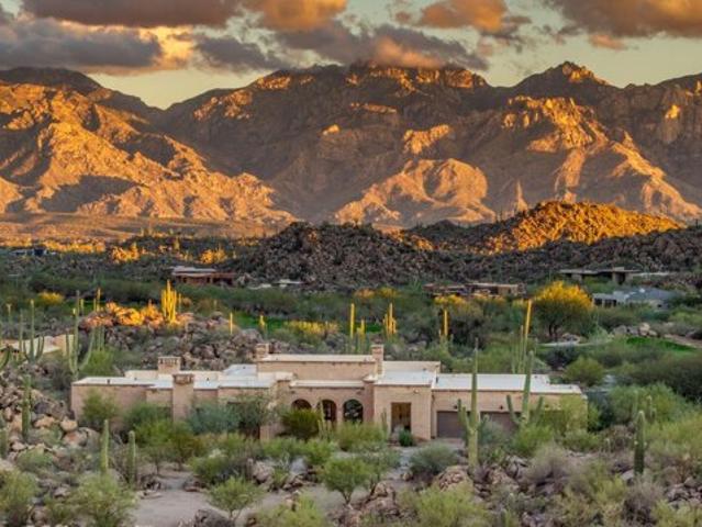 N Strong Stone Dr, Tucson, Home For Sale