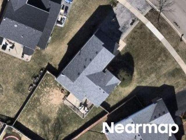 N Stratford Ln