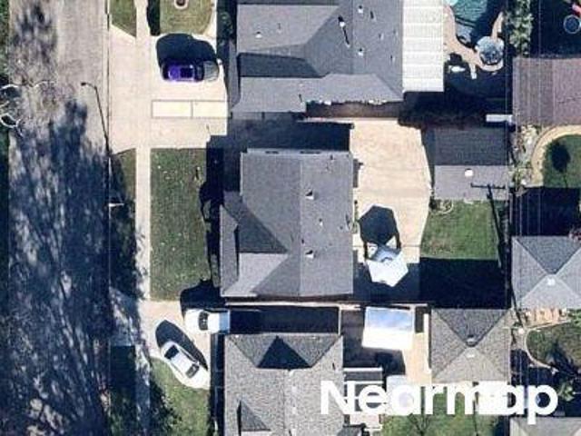 N Studebaker Rd