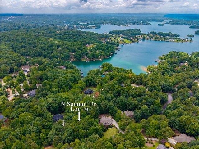 N Summit Dr, Seneca, SC 29672