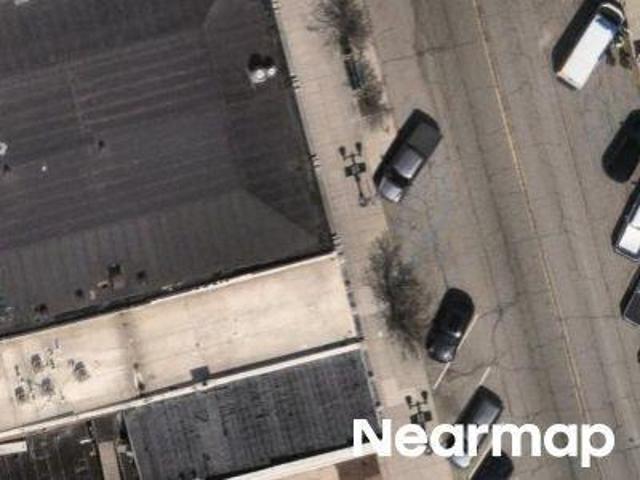 N Saginaw St