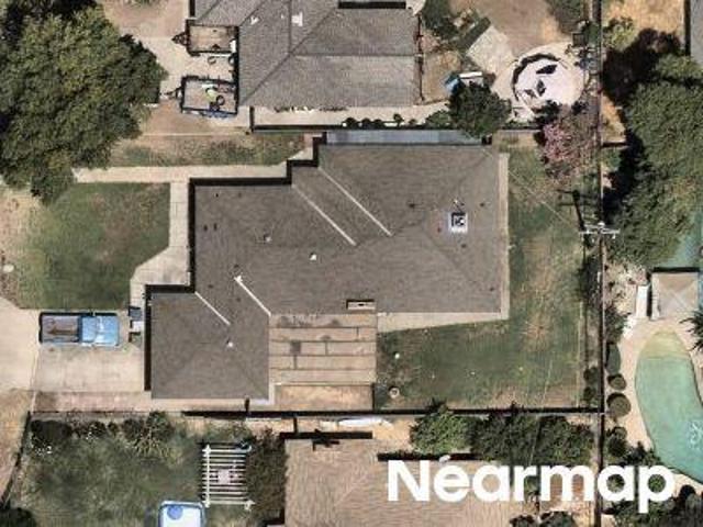 N Safford Ave