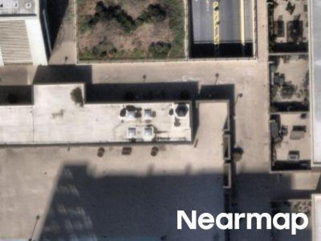 N Sandburg Ter Apt 2003j
