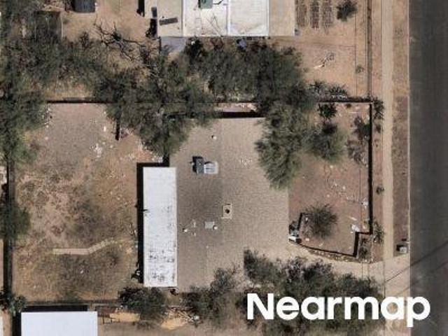 N Santa Rosa Ave
