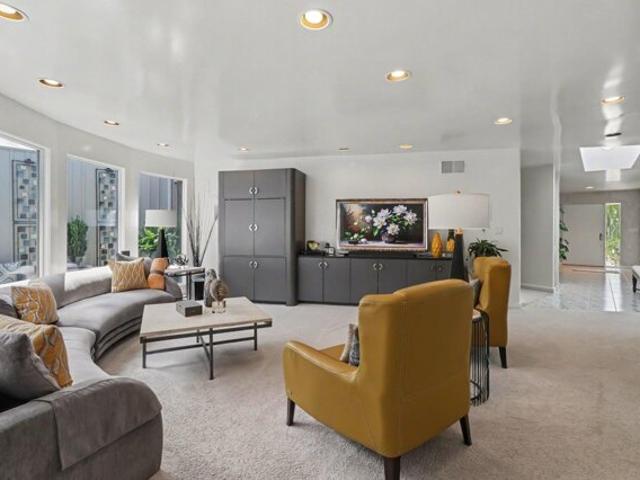 N Sarayo Cir, Harrisburg, Condo For Sale